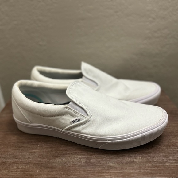 Vans | Shoes | Vans White Comfy Cush Classic Slip On Shoes Mens Size 2 ...
